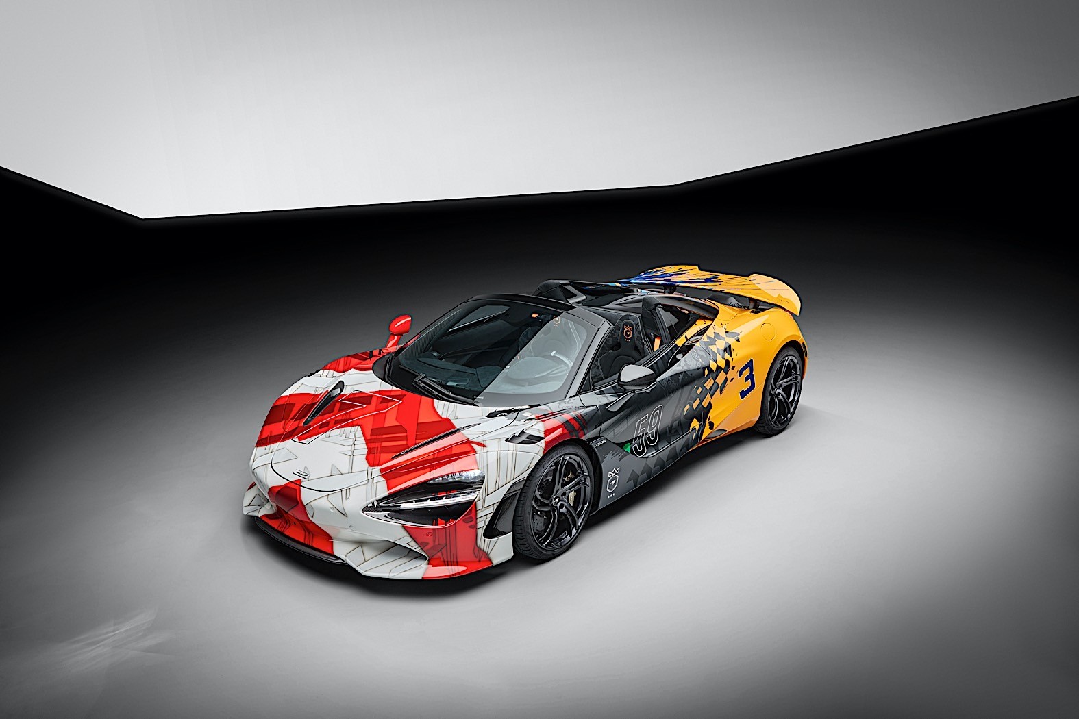 Grafica speciale per la McLaren 750S - L'Automobile