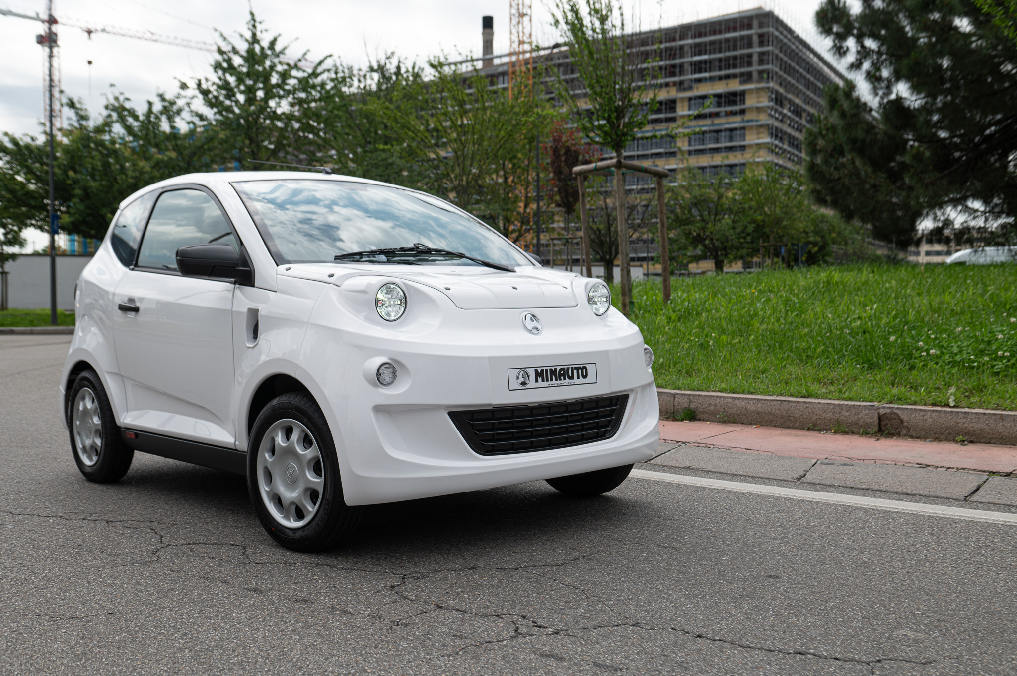 Aixam e-Miniauto Access, microcar elettrica - L'Automobile