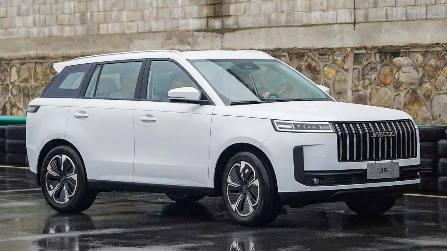 Jaecoo 5, ecco la nuova suv cinese in arrivo nel 2025 - L'Automobile