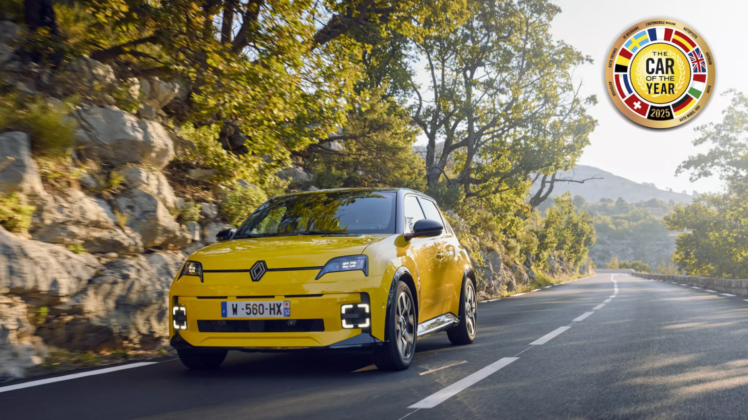Renault 5 E-Tech eletta Auto dell'Anno 2025 - L'Automobile