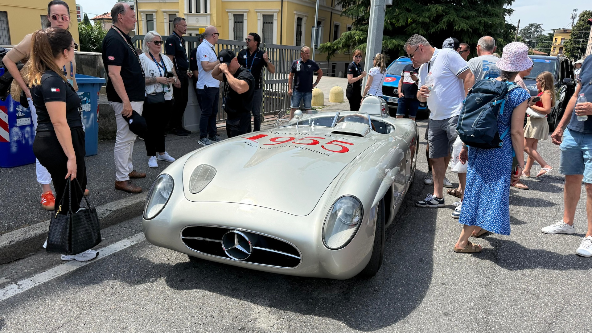 Mercedes 300 SLR alla 1000 Miglia, un omaggio alla vittoria del '55 - L ...