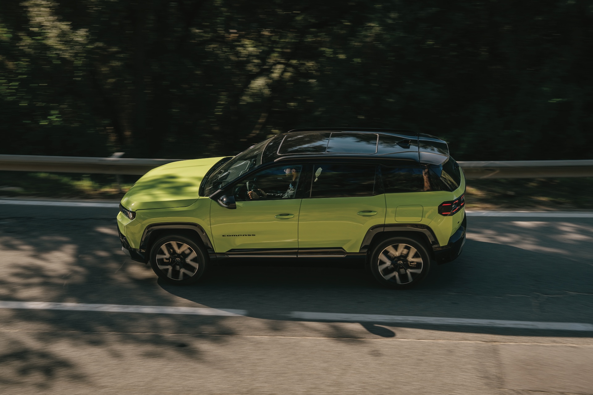 Nuova Jeep Compass: ibrida, plug-in ed elettrica, quale scegliere?