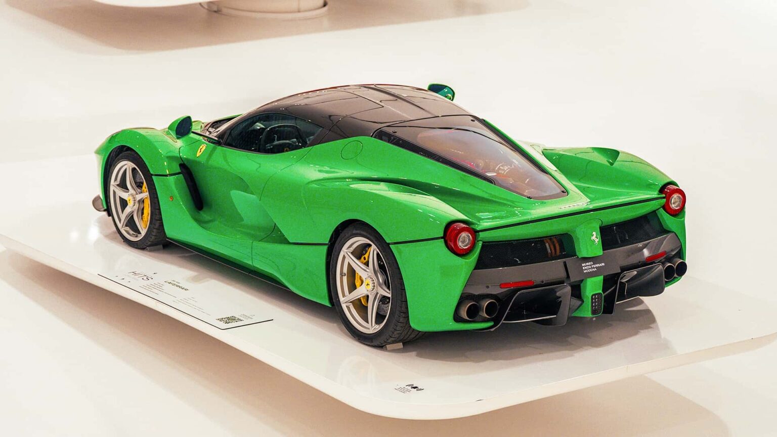 LaFerrari verde di Jason Kay all’asta: pezzo unico da oltre 4 milioni ...